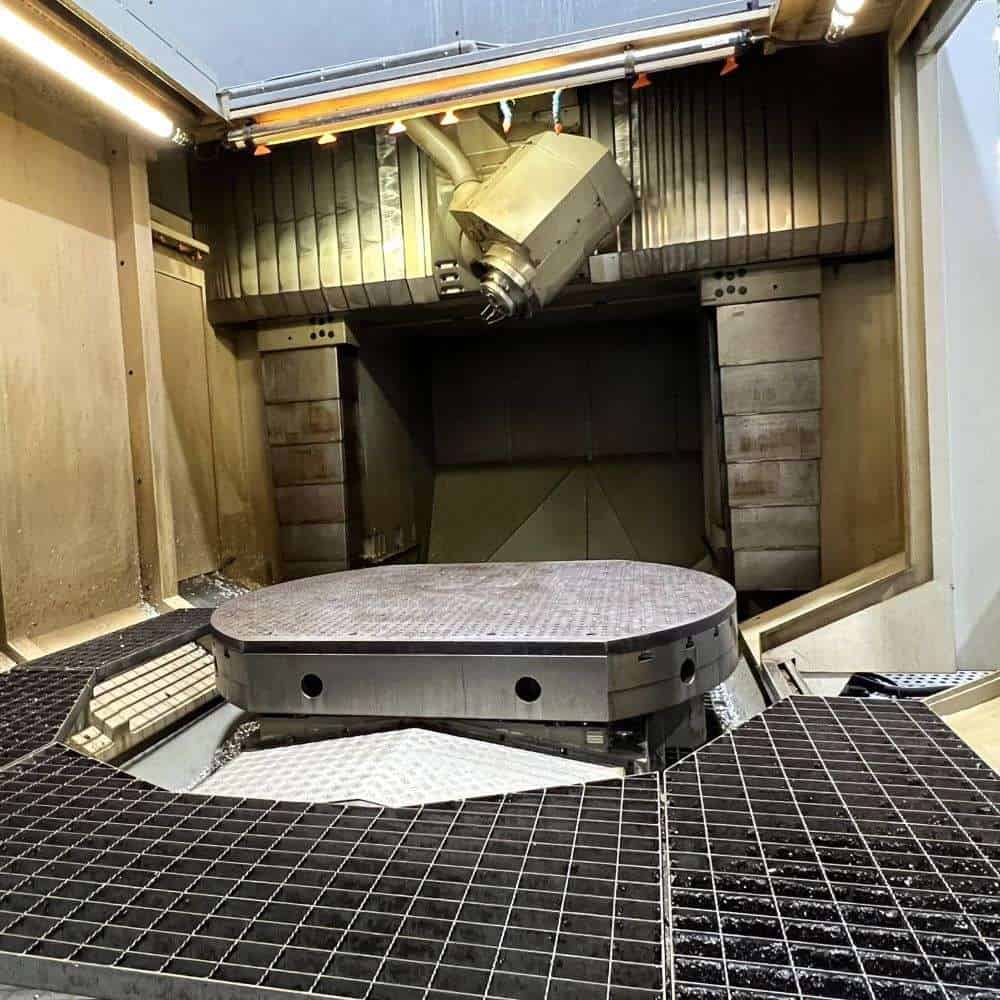Deckel Maho DMU 200P 5 Axis Universal Machining Center - MachineStation