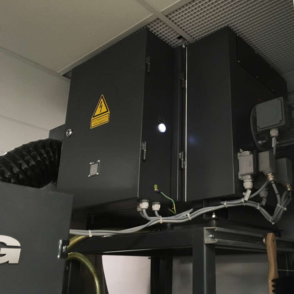 DMG Ultrasonic 20 Linear 5 Axis CNC Vertical Machining Center ...